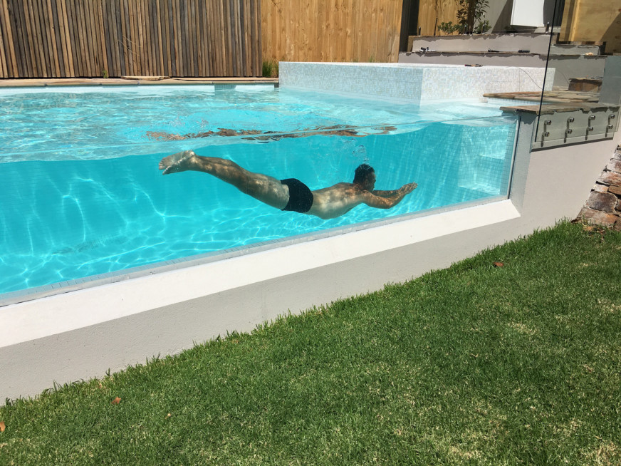 Acrylic Window Pools Crystal Clear - Venetian Pools